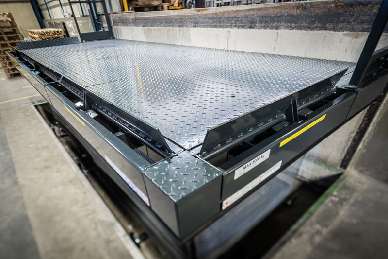 Successful lift table assembly with a system - ALFOTEC